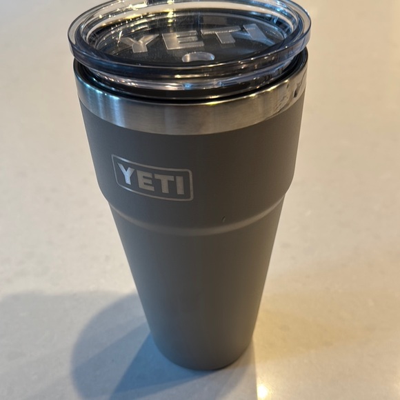 Yeti | Dining | Yeti Gray Rambler Tumbler Drinkware With Insulated ...